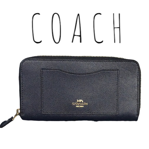 Coach | Bags | Coach Accordian Zip Around Crossgrain Leather Wallet In ...